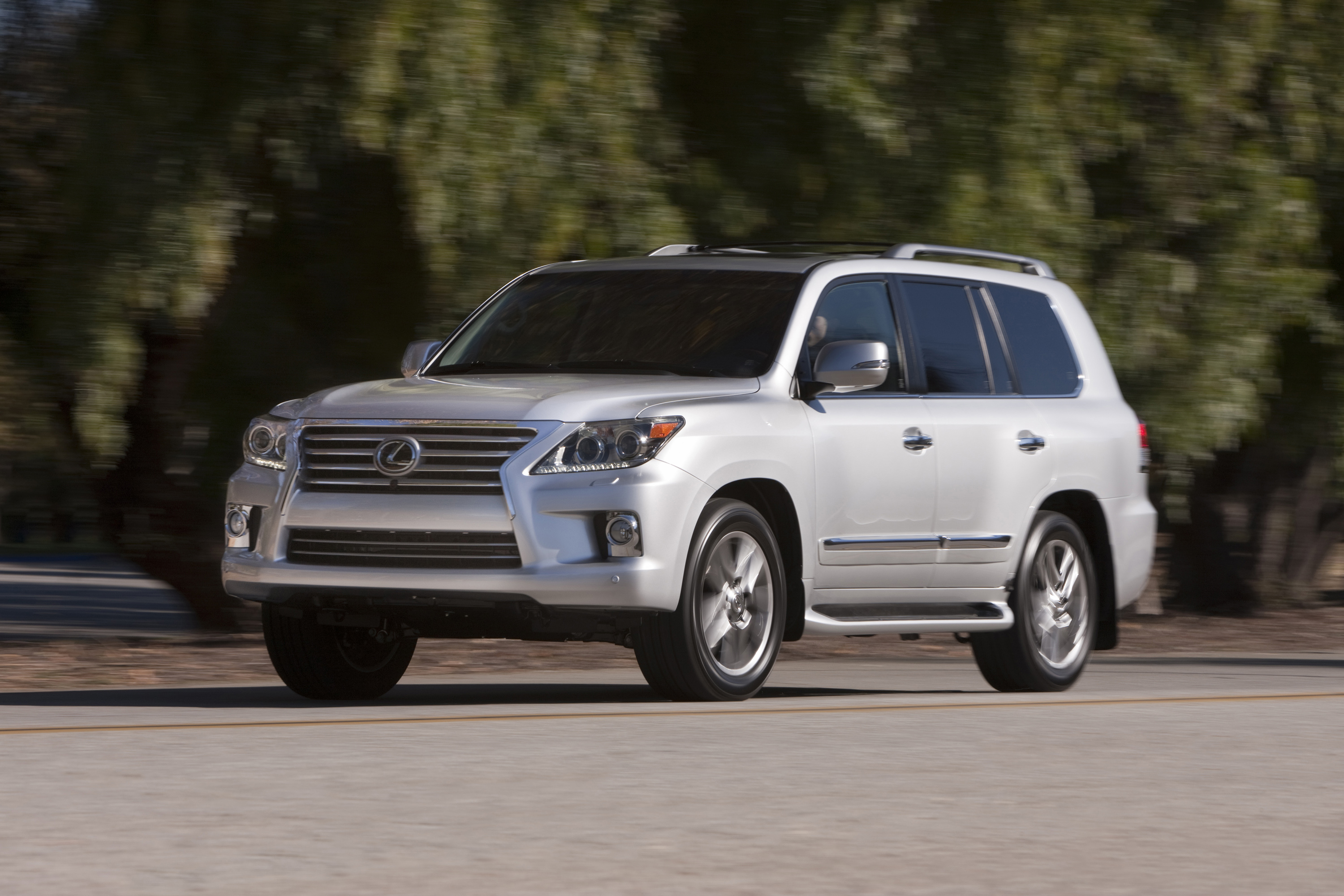 Lexus Revealed the 2013 Lexus LX 570 SUV