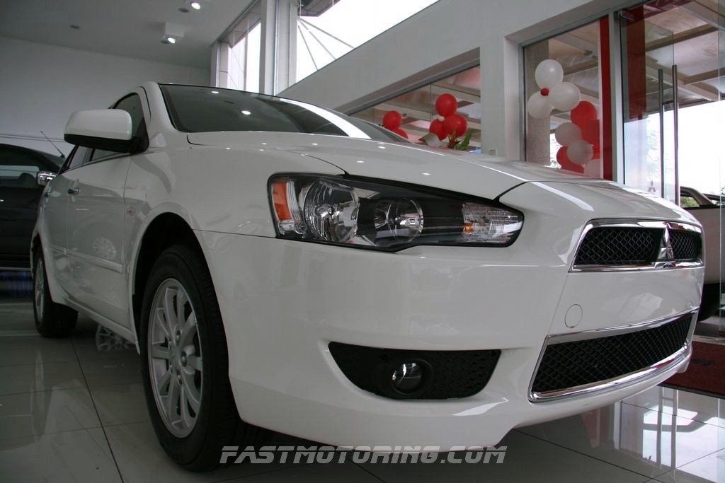 SR Motor Trader Promotion: MITSUBISHI LANCER EX