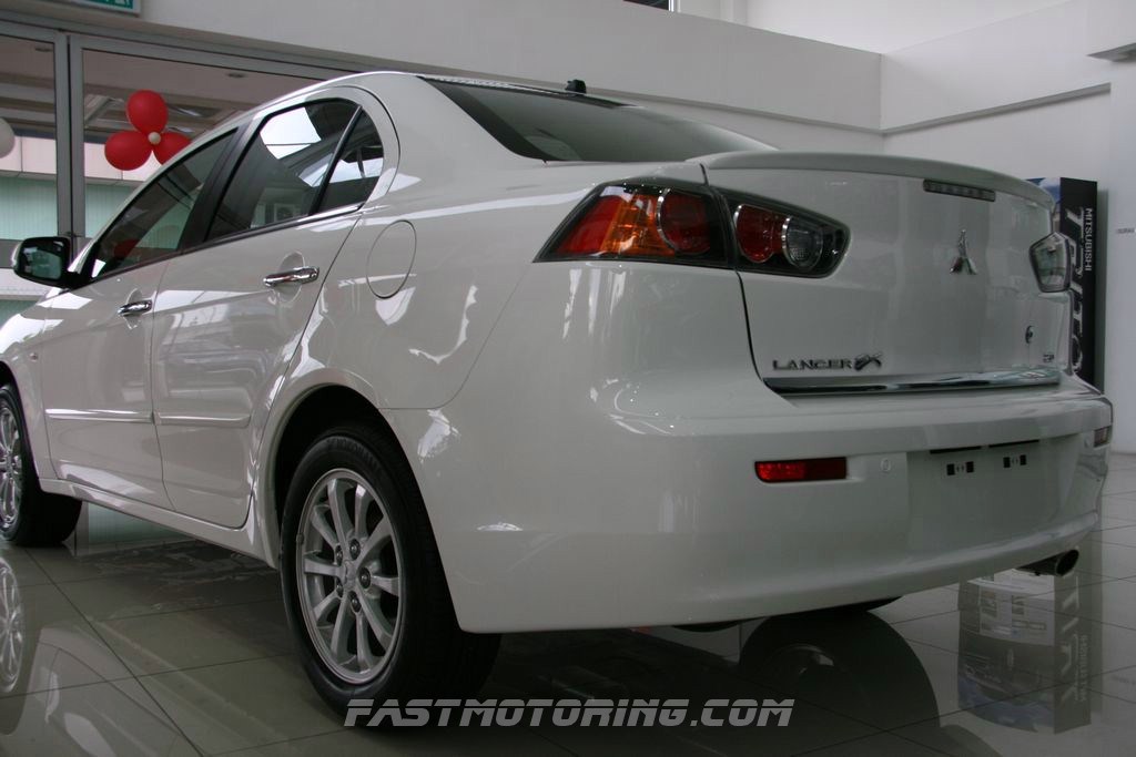 SR Motor Trader Promotion: MITSUBISHI LANCER EX