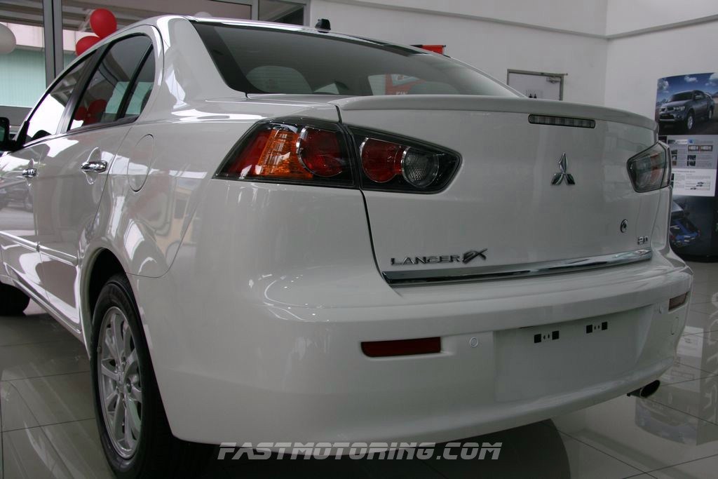 SR Motor Trader Promotion: MITSUBISHI LANCER EX